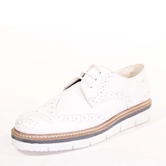 chelsea crew | Shoes | Preowned White Chelsea Crew Rue Platform Oxfords ...